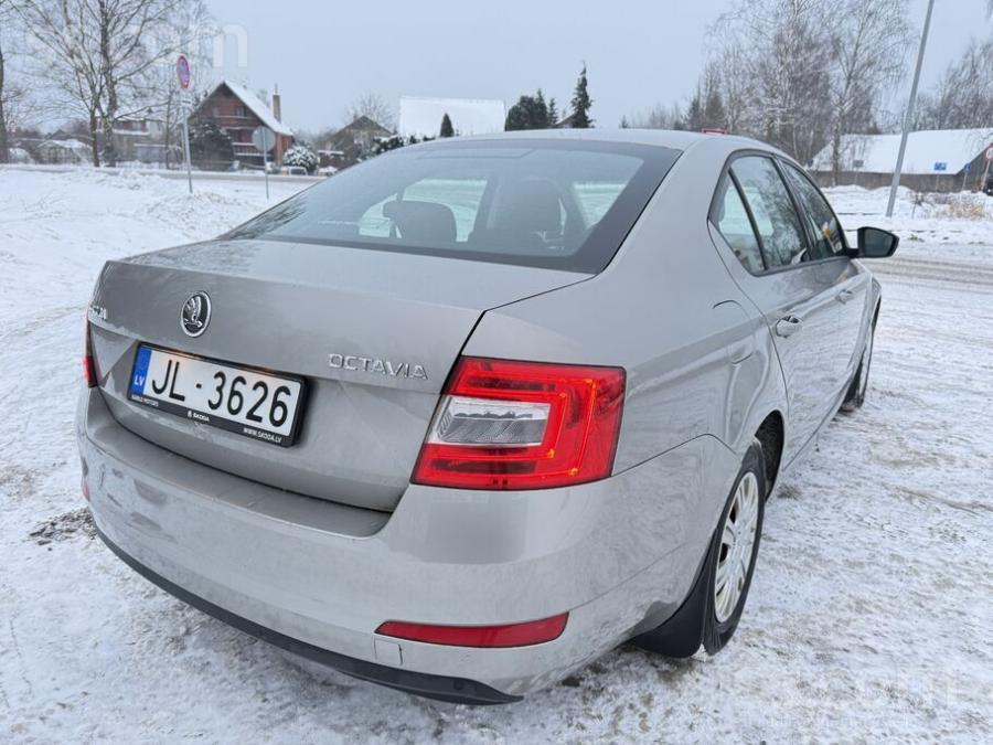 Pelēks Skoda Octavia 2013 Rīga, ar dzinēja tilpumu 1.20 L un nobraukumu 224 tūkst. km par 5900 €, foto 6 vietnē AUTOMOTO.COM.LV