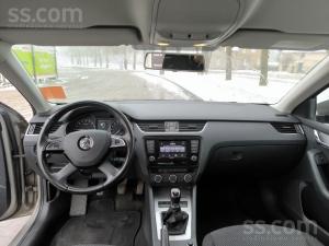 Pelēks Skoda Octavia 2014 Jelgava, ar dzinēja tilpumu 1.60 L un nobraukumu 200 tūkst. km par 4500 €, foto 11 vietnē AUTOMOTO.COM.LV