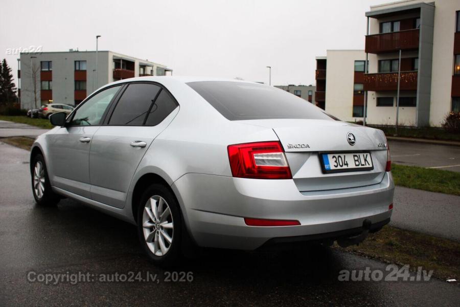 Grey Skoda Octavia 2014 in Tallinn, with an engine capacity of 1.40 L and mileage of 274 thousand km for 5800 €, photo 4 on AUTOMOTO.COM.LV