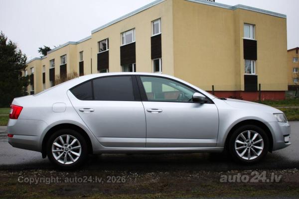 Pelēks Skoda Octavia 2014 Tallina, ar dzinēja tilpumu 1.40 L un nobraukumu 274 tūkst. km par 5800 €, foto 5 vietnē AUTOMOTO.COM.LV