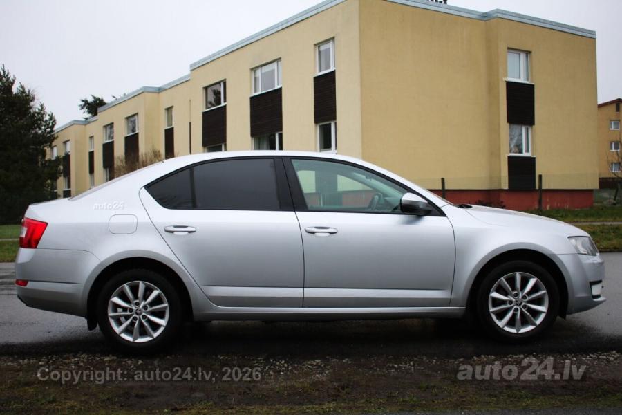 Pelēks Skoda Octavia 2014 Tallina, ar dzinēja tilpumu 1.40 L un nobraukumu 274 tūkst. km par 5700 €, foto 7 vietnē AUTOMOTO.COM.LV