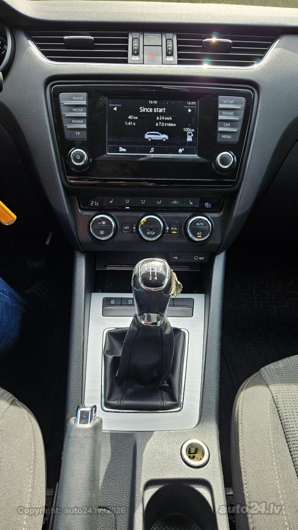 Grey Skoda Octavia 2014 in Tallinn, with an engine capacity of 1.60 L and mileage of 253 thousand km for 4400 €, photo 10 on AUTOMOTO.COM.LV