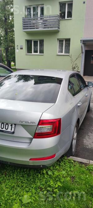 Pelēks Skoda Octavia 2014 Rīga, ar dzinēja tilpumu 1.60 L un nobraukumu 517 tūkst. km par 2750 €, foto  vietnē AUTOMOTO.COM.LV