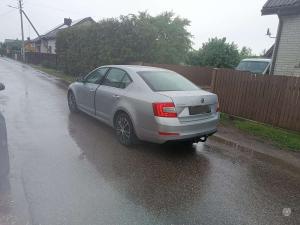 Grey Skoda Octavia 2014 in Marijampole, with an engine capacity of 1.60 L and mileage of 250 thousand km for 3500 €, photo 7 on AUTOMOTO.COM.LV