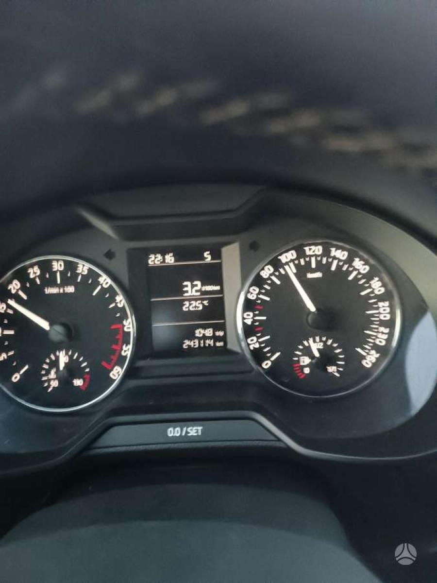 Grey Skoda Octavia 2014 in Marijampole, with an engine capacity of 1.60 L and mileage of 250 thousand km for 3500 €, photo 13 on AUTOMOTO.COM.LV