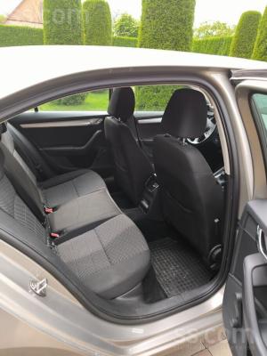 Pelēks Skoda Octavia 2014 Jelgava, ar dzinēja tilpumu 1.60 L un nobraukumu 201 tūkst. km par 4400 €, foto 11 vietnē AUTOMOTO.COM.LV