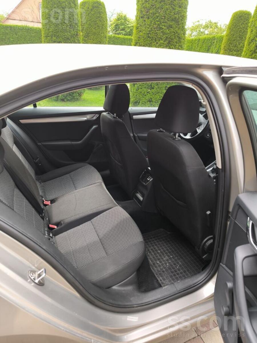 Pelēks Skoda Octavia 2014 Jelgava, ar dzinēja tilpumu 1.60 L un nobraukumu 201 tūkst. km par 4400 €, foto 11 vietnē AUTOMOTO.COM.LV