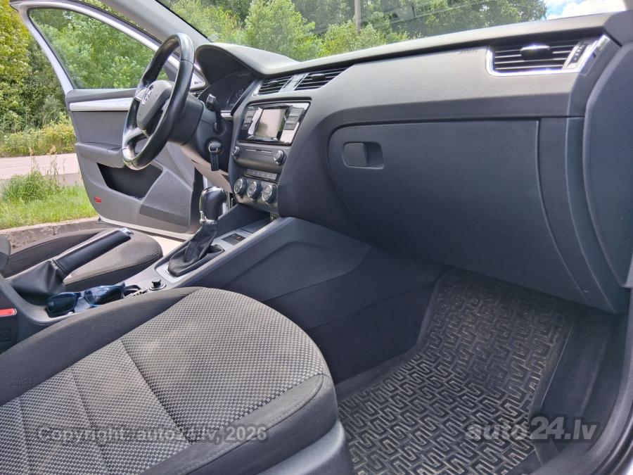 Pelēks Skoda Octavia 2014 Hāpsalu, ar dzinēja tilpumu 1.60 L un nobraukumu 216 tūkst. km par 6900 €, foto 10 vietnē AUTOMOTO.COM.LV