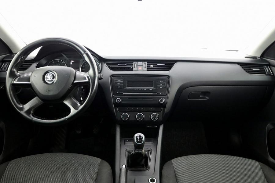 Pelēks Skoda Octavia 2014 Tallina, ar dzinēja tilpumu 1.20 L un nobraukumu 317 tūkst. km par 2599 €, foto 14 vietnē AUTOMOTO.COM.LV