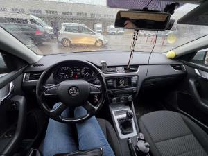 Grey Skoda Octavia 2015 in Kaunas, with an engine capacity of 1.60 L and mileage of 418 thousand km for 3500 €, photo 5 on AUTOMOTO.COM.LV