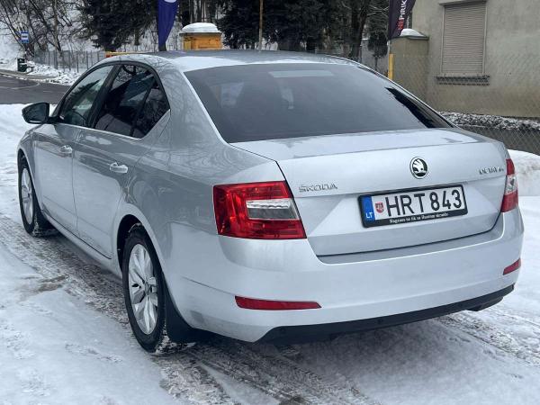 Grey Skoda Octavia 2015 in Vilnius, with an engine capacity of 1.40 L and mileage of 142 thousand km for 8600 €, photo 3 on AUTOMOTO.COM.LV