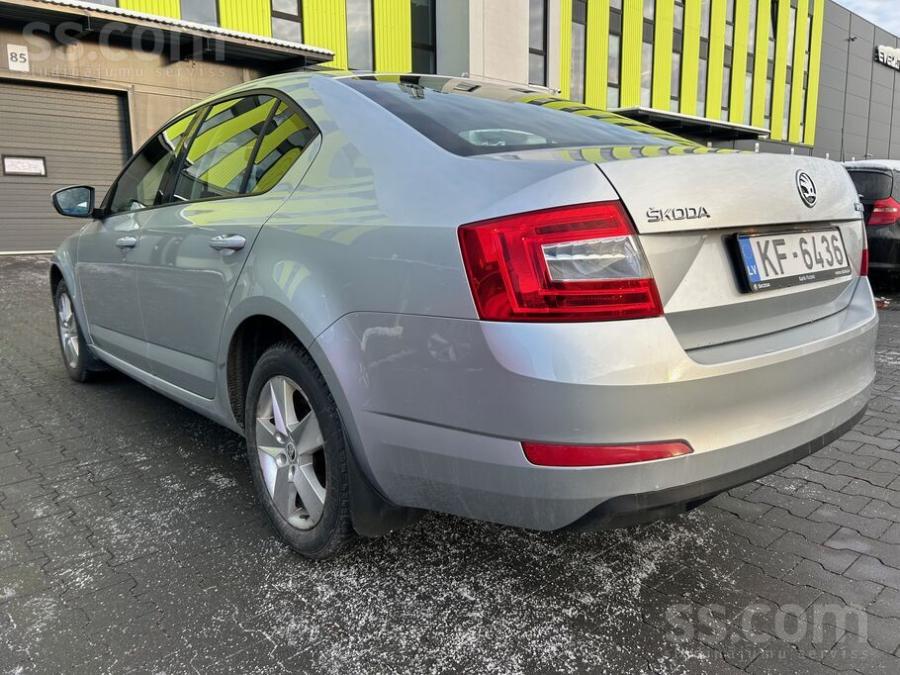 Pelēks Skoda Octavia 2015 Aizkraukle, ar dzinēja tilpumu 1.60 L un nobraukumu 207 tūkst. km par 5490 €, foto 5 vietnē AUTOMOTO.COM.LV