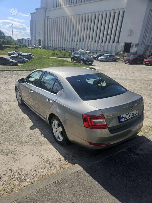 Pelēks Skoda Octavia 2015 Kauņa, ar dzinēja tilpumu 1.40 L un nobraukumu 92 tūkst. km par 7500 €, foto 7 vietnē AUTOMOTO.COM.LV