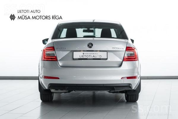 Pelēks Skoda Octavia 2015 Rīga, ar dzinēja tilpumu 1.80 L un nobraukumu 12 tūkst. km par 15900 €, foto 3 vietnē AUTOMOTO.COM.LV