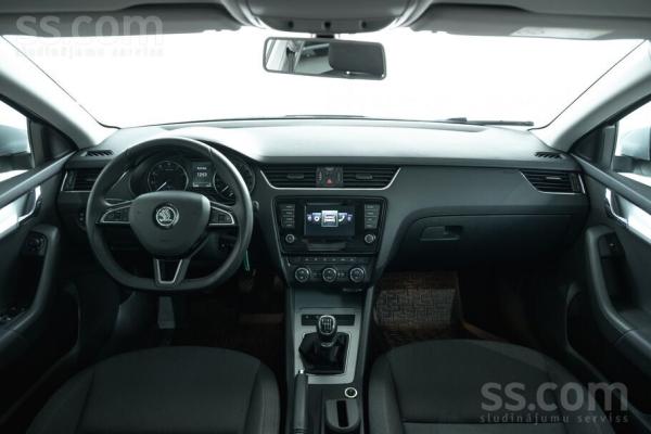 Pelēks Skoda Octavia 2015 Rīga, ar dzinēja tilpumu 1.80 L un nobraukumu 12 tūkst. km par 15900 €, foto 5 vietnē AUTOMOTO.COM.LV