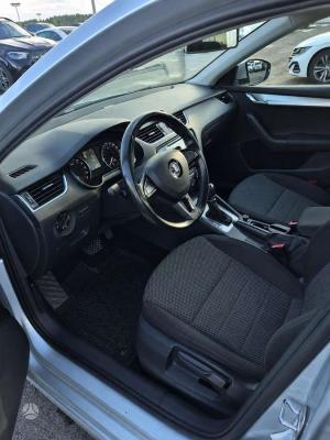 Grey Skoda Octavia 2015 in Vilnius, with an engine capacity of 1.60 L and mileage of 196 thousand km for 7200 €, photo 7 on AUTOMOTO.COM.LV