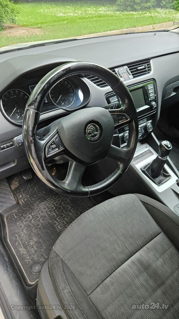 Grey Skoda Octavia 2015 in Tallinn, with an engine capacity of 1.60 L and mileage of 363 thousand km for 3900 €, photo 7 on AUTOMOTO.COM.LV