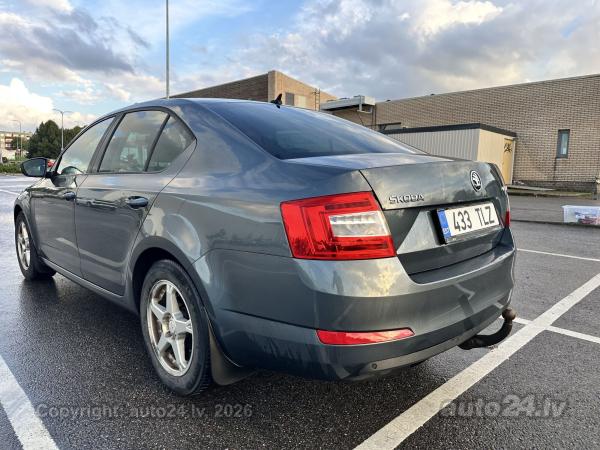 Grey Skoda Octavia 2015 in Tallinn, with an engine capacity of 2.00 L and mileage of 249 thousand km for 9800 €, photo 6 on AUTOMOTO.COM.LV