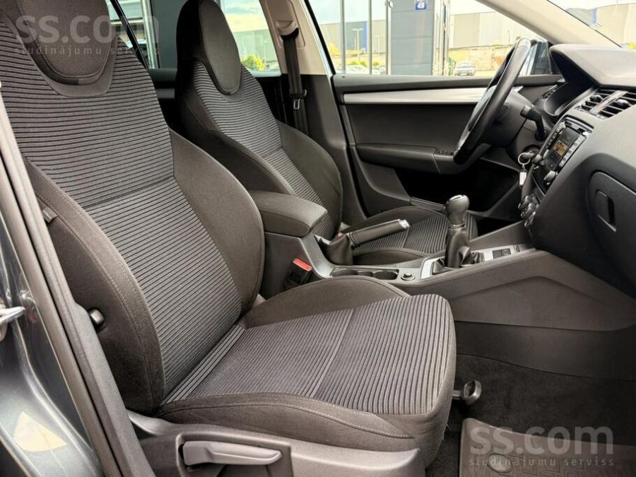Pelēks Skoda Octavia 2015 Rīga, ar dzinēja tilpumu 2.00 L un nobraukumu 130 tūkst. km par 9990 €, foto 21 vietnē AUTOMOTO.COM.LV