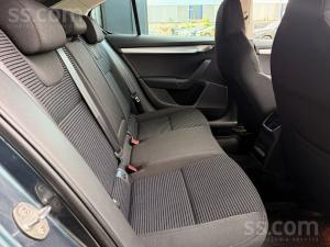 Pelēks Skoda Octavia 2015 Rīga, ar dzinēja tilpumu 2.00 L un nobraukumu 130 tūkst. km par 9990 €, foto 22 vietnē AUTOMOTO.COM.LV