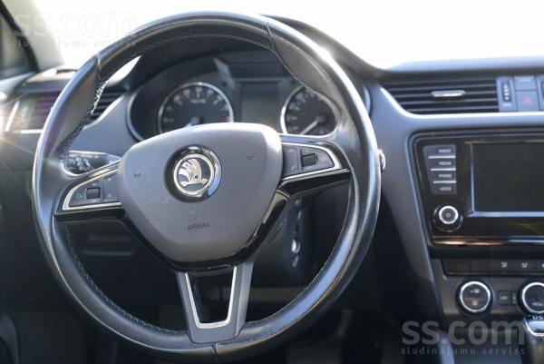 Grey Skoda Octavia 2016 in Riga, with an engine capacity of 1.60 L and mileage of 285 thousand km for 5990 €, photo 7 on AUTOMOTO.COM.LV
