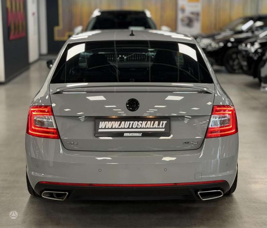 Grey Skoda Octavia 2016 in Klaipeda, with an engine capacity of 1.97 L and mileage of 92 thousand km for 14900 €, photo 3 on AUTOMOTO.COM.LV