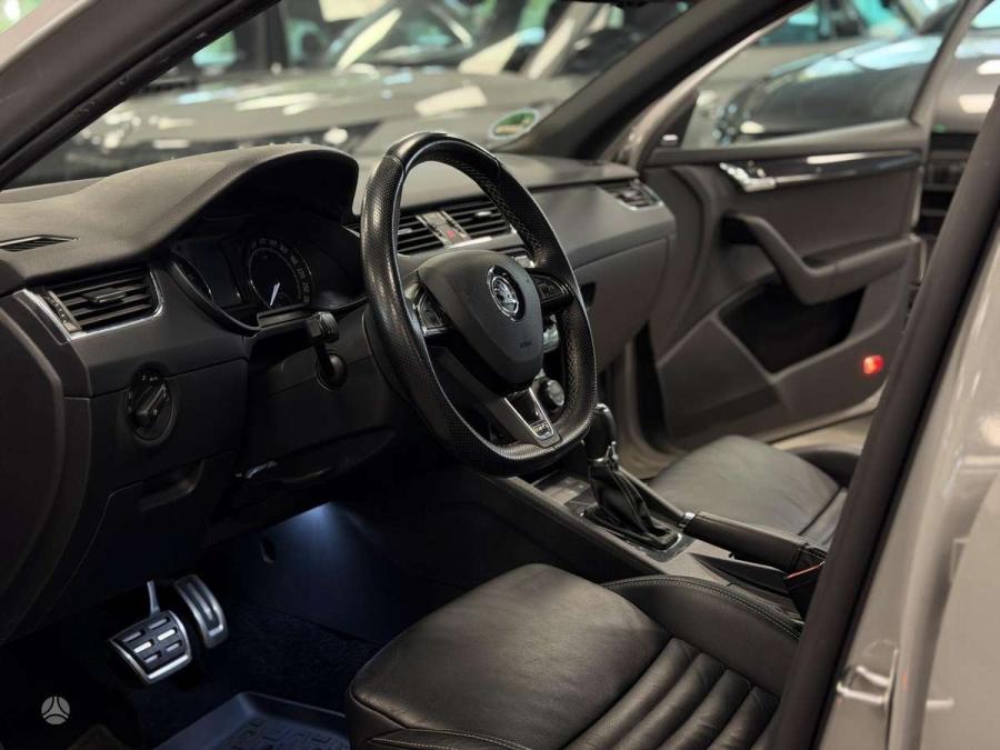 Grey Skoda Octavia 2016 in Klaipeda, with an engine capacity of 1.97 L and mileage of 92 thousand km for 14900 €, photo 9 on AUTOMOTO.COM.LV