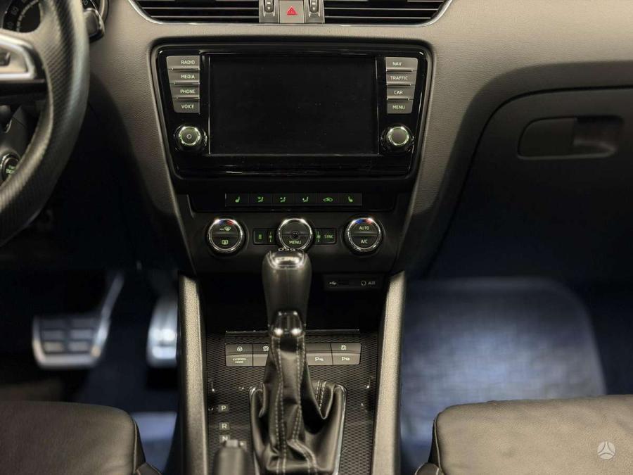 Grey Skoda Octavia 2016 in Klaipeda, with an engine capacity of 1.97 L and mileage of 92 thousand km for 14900 €, photo 15 on AUTOMOTO.COM.LV