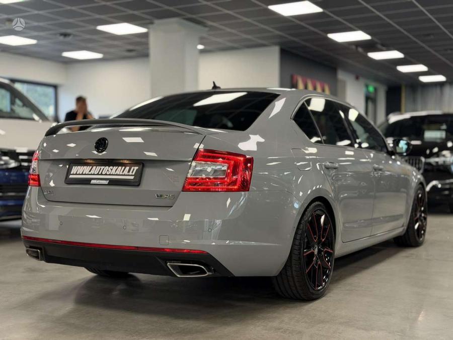 Grey Skoda Octavia 2016 in Klaipeda, with an engine capacity of 1.97 L and mileage of 92 thousand km for 14900 €, photo 24 on AUTOMOTO.COM.LV