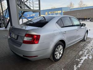 Grey Skoda Octavia 2017 in Kaunas, with an engine capacity of 1.60 L and mileage of 155 thousand km for 9550 €, photo 4 on AUTOMOTO.COM.LV