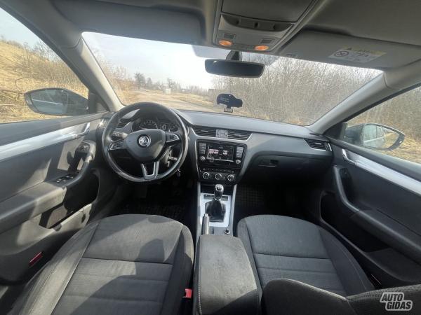 Pelēks Skoda Octavia 2017 Vievis, ar dzinēja tilpumu 1.60 L un nobraukumu 345 tūkst. km par 5000 €, foto 8 vietnē AUTOMOTO.COM.LV