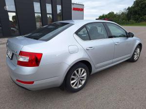 Pelēks Skoda Octavia 2017 Šakiai, ar dzinēja tilpumu 1.60 L un nobraukumu 257 tūkst. km par 7300 €, foto 6 vietnē AUTOMOTO.COM.LV