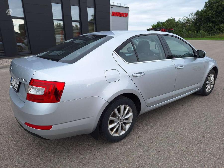 Pelēks Skoda Octavia 2017 Šakiai, ar dzinēja tilpumu 1.60 L un nobraukumu 257 tūkst. km par 7300 €, foto 6 vietnē AUTOMOTO.COM.LV