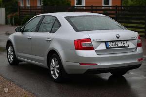 Grey Skoda Octavia 2017 in Vilnius, with an engine capacity of 1.60 L and mileage of 169 thousand km for 8900 €, photo 4 on AUTOMOTO.COM.LV