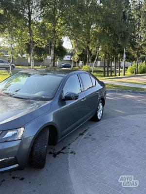 Grey Skoda Octavia 2017 in Vilnius, with an engine capacity of 1.60 L and mileage of 297 thousand km for 7000 €, photo 5 on AUTOMOTO.COM.LV