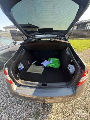 Grey Skoda Octavia 2017 in Vilnius, with an engine capacity of 1.60 L and mileage of 297 thousand km for 7000 €, photo 16 on AUTOMOTO.COM.LV