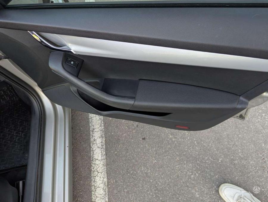 Grey Skoda Octavia 2017 in Kaunas, with an engine capacity of 1.00 L and mileage of 148 thousand km for 6500 €, photo 15 on AUTOMOTO.COM.LV