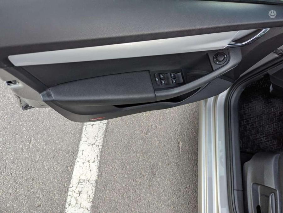 Grey Skoda Octavia 2017 in Kaunas, with an engine capacity of 1.00 L and mileage of 148 thousand km for 6500 €, photo 16 on AUTOMOTO.COM.LV