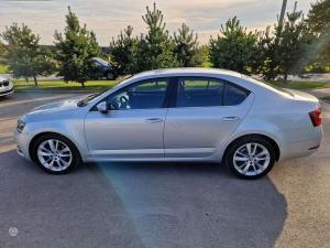 Grey Skoda Octavia 2017 in Kaunas, with an engine capacity of 1.40 L and mileage of 215 thousand km for 10499 €, photo 7 on AUTOMOTO.COM.LV