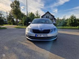 Grey Skoda Octavia 2017 in Kaunas, with an engine capacity of 1.40 L and mileage of 215 thousand km for 10499 €, photo 8 on AUTOMOTO.COM.LV