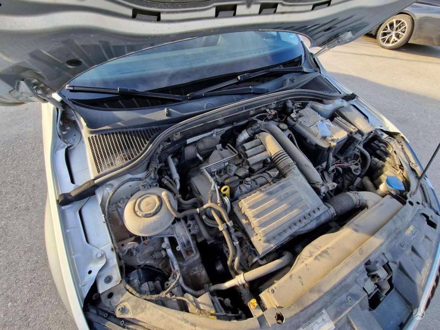 Grey Skoda Octavia 2017 in Kaunas, with an engine capacity of 1.40 L and mileage of 215 thousand km for 10499 €, photo 10 on AUTOMOTO.COM.LV