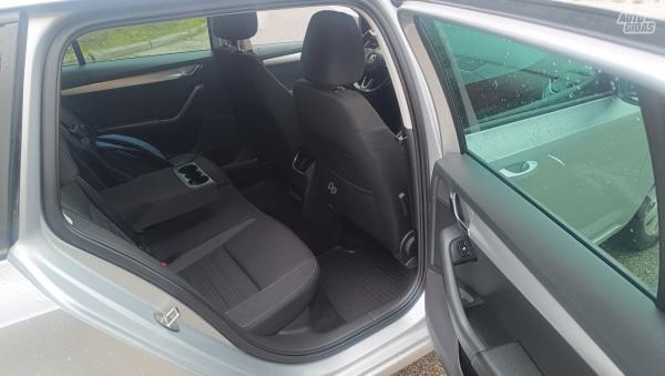 Pelēks Skoda Octavia 2017 Alīta, ar dzinēja tilpumu 1.60 L un nobraukumu 205 tūkst. km par 7399 €, foto 9 vietnē AUTOMOTO.COM.LV