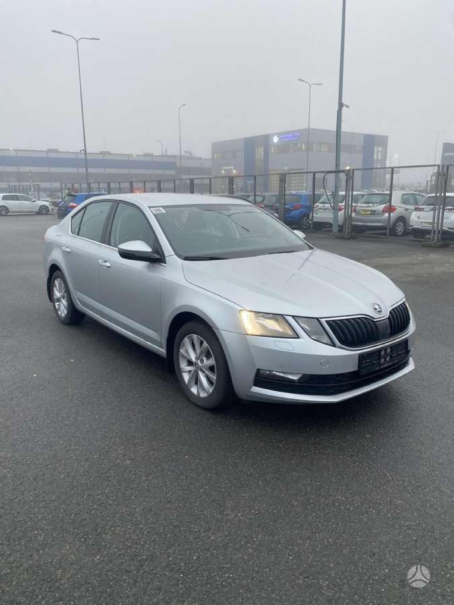 Grey Skoda Octavia 2018 in Panevezys, with an engine capacity of 1.00 L and mileage of 92 thousand km for 7490 €, photo 1 on AUTOMOTO.COM.LV
