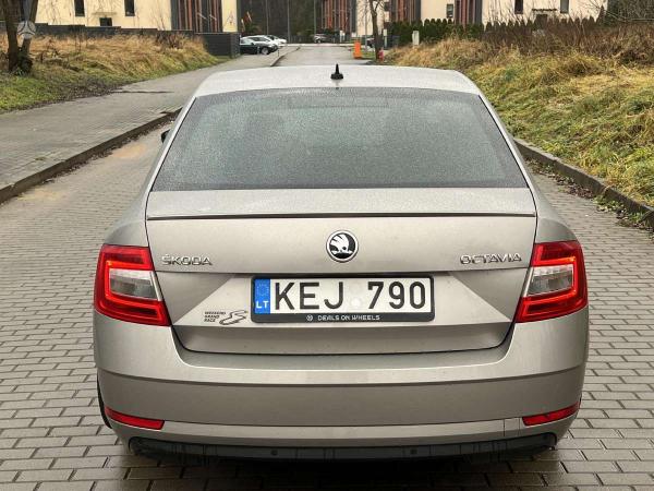 Grey Skoda Octavia 2018 in Vilnius, with an engine capacity of 1.80 L and mileage of 235 thousand km for 11000 €, photo 3 on AUTOMOTO.COM.LV
