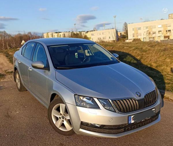Pelēks Skoda Octavia 2018 Viļņa, ar dzinēja tilpumu 1.60 L un nobraukumu 161 tūkst. km par 9200 €, foto 1 vietnē AUTOMOTO.COM.LV