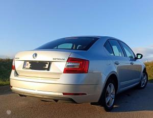 Pelēks Skoda Octavia 2018 Viļņa, ar dzinēja tilpumu 1.60 L un nobraukumu 161 tūkst. km par 9200 €, foto 6 vietnē AUTOMOTO.COM.LV