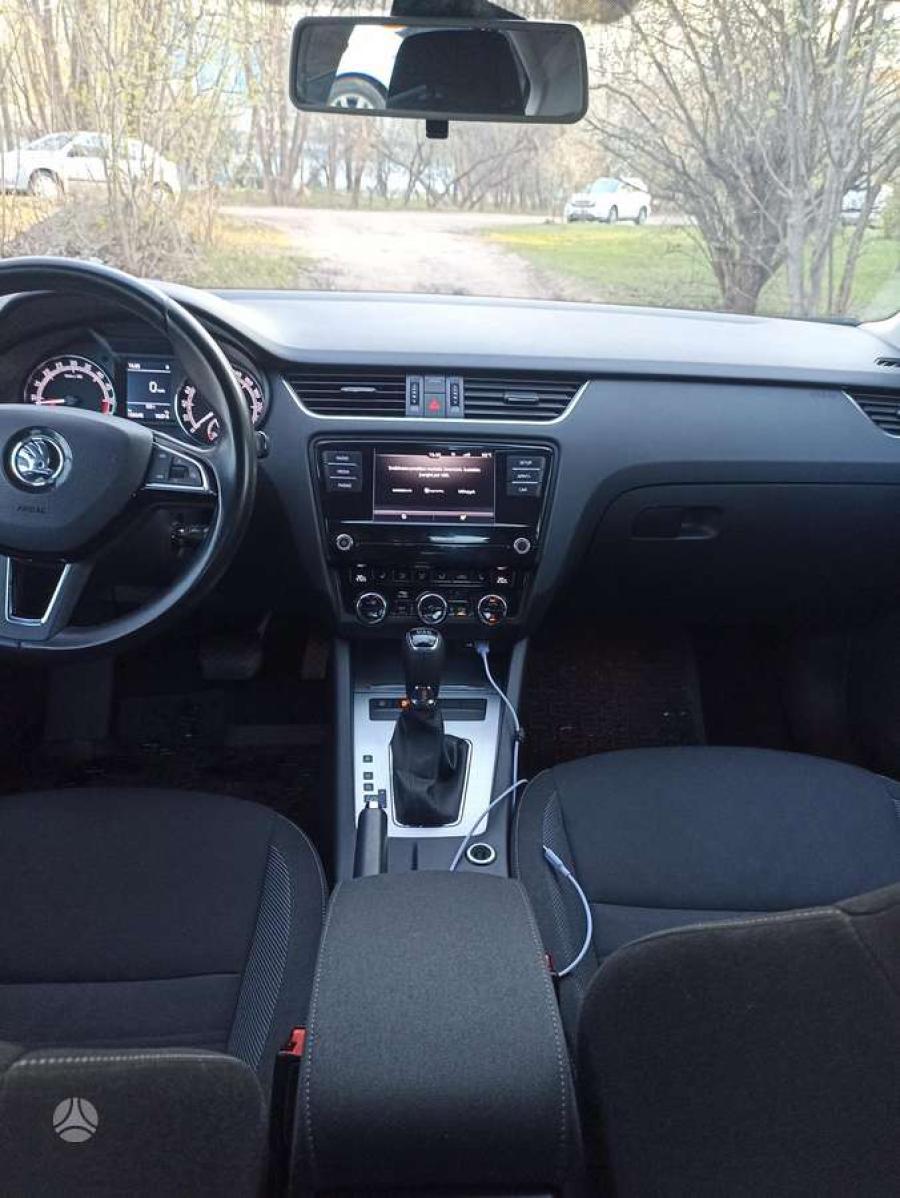 Pelēks Skoda Octavia 2018 Viļņa, ar dzinēja tilpumu 1.60 L un nobraukumu 161 tūkst. km par 9200 €, foto 11 vietnē AUTOMOTO.COM.LV