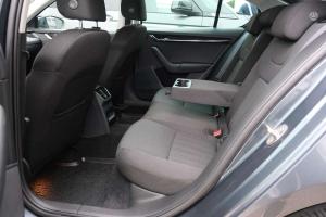 Pelēks Skoda Octavia 2018 Viļņa, ar dzinēja tilpumu 1.97 L un nobraukumu 181 tūkst. km par 10400 €, foto 9 vietnē AUTOMOTO.COM.LV
