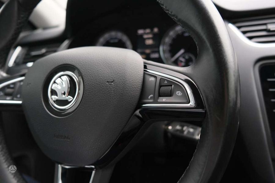 Pelēks Skoda Octavia 2018 Viļņa, ar dzinēja tilpumu 1.97 L un nobraukumu 181 tūkst. km par 10400 €, foto 20 vietnē AUTOMOTO.COM.LV