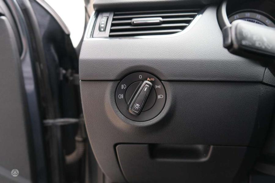 Pelēks Skoda Octavia 2018 Viļņa, ar dzinēja tilpumu 1.97 L un nobraukumu 181 tūkst. km par 10400 €, foto 21 vietnē AUTOMOTO.COM.LV
